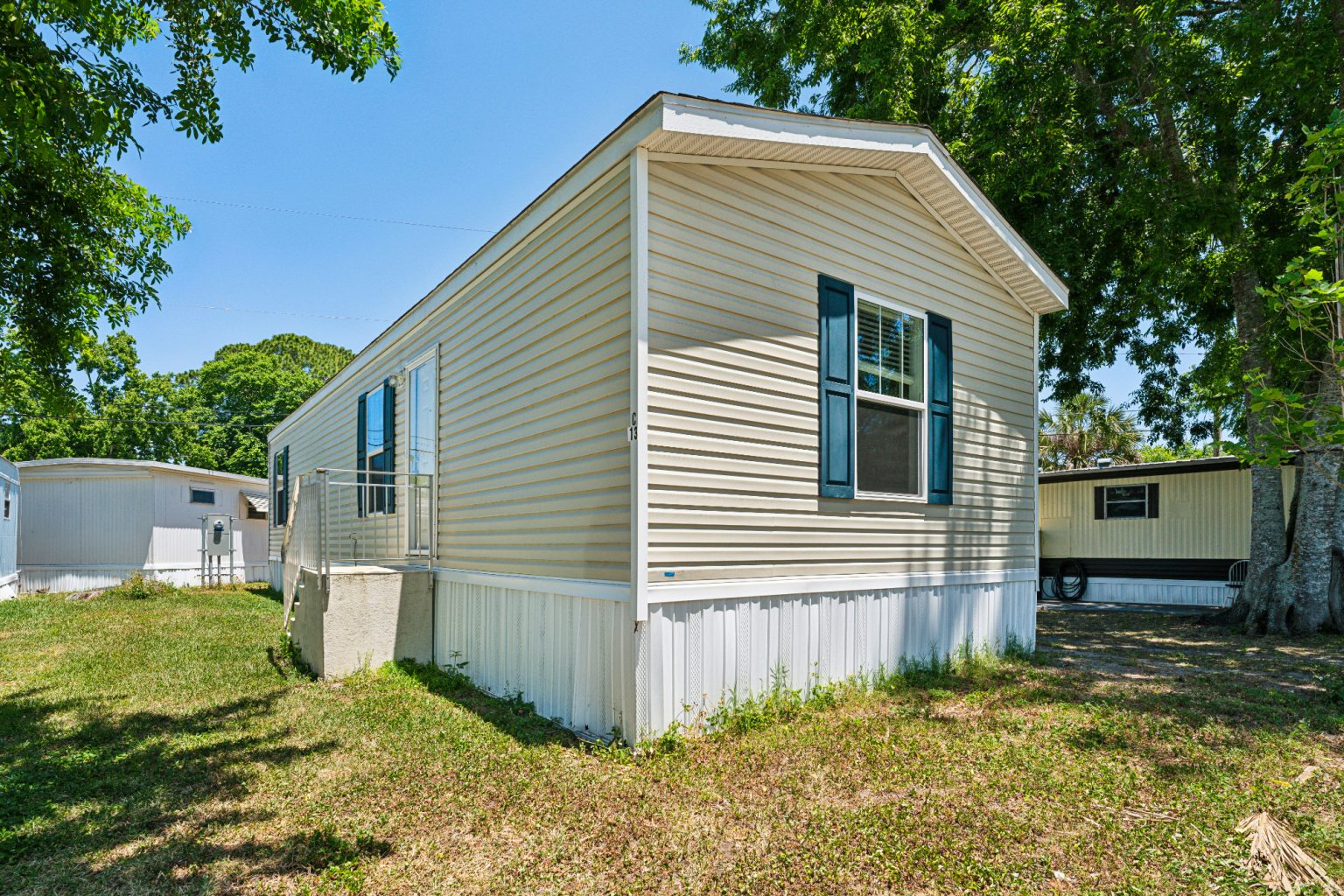 Premier Manufactured Home Community in Daytona Beach Florida