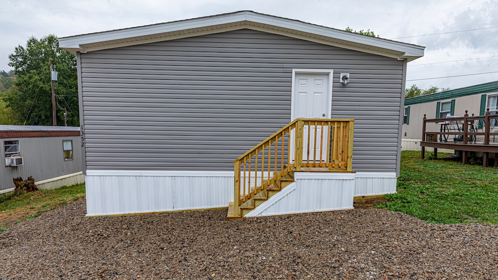 Stylish 3-Bedroom DW Manufactured Home in Hidden Valley