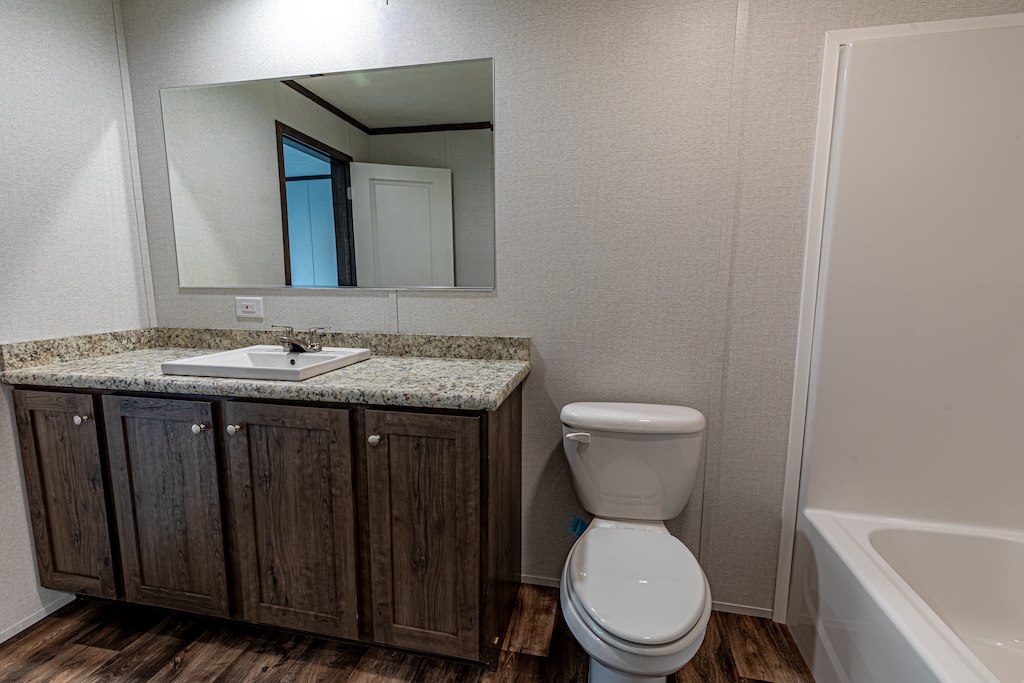 Stylish 3-Bedroom DW Manufactured Home in Hidden Valley