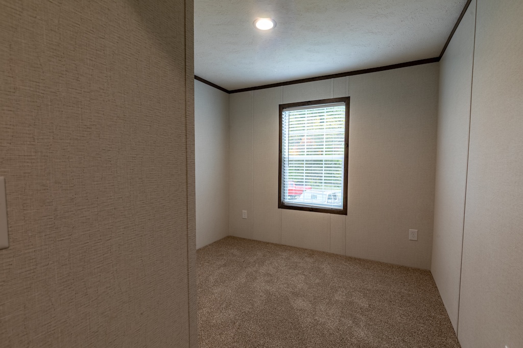 Stylish 3-Bedroom DW Manufactured Home in Hidden Valley